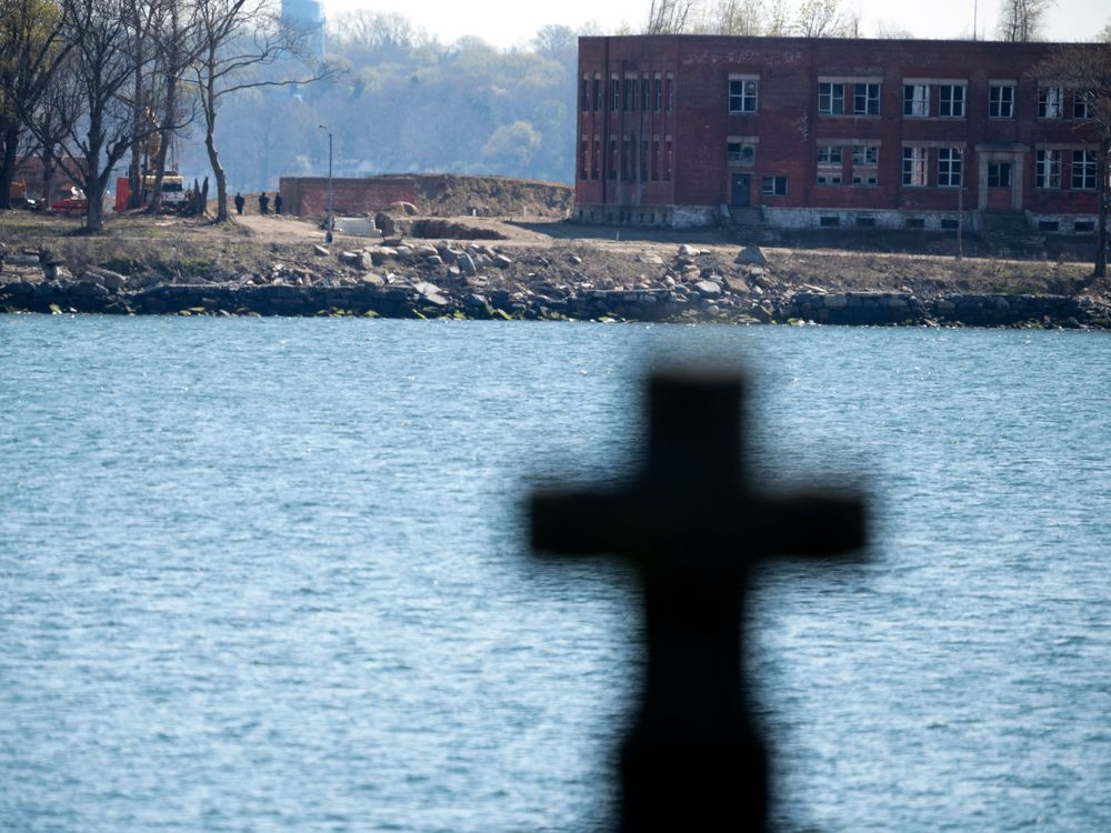 The Island Where New York City Buries Its Unclaimed Dead Is Becoming a Park
