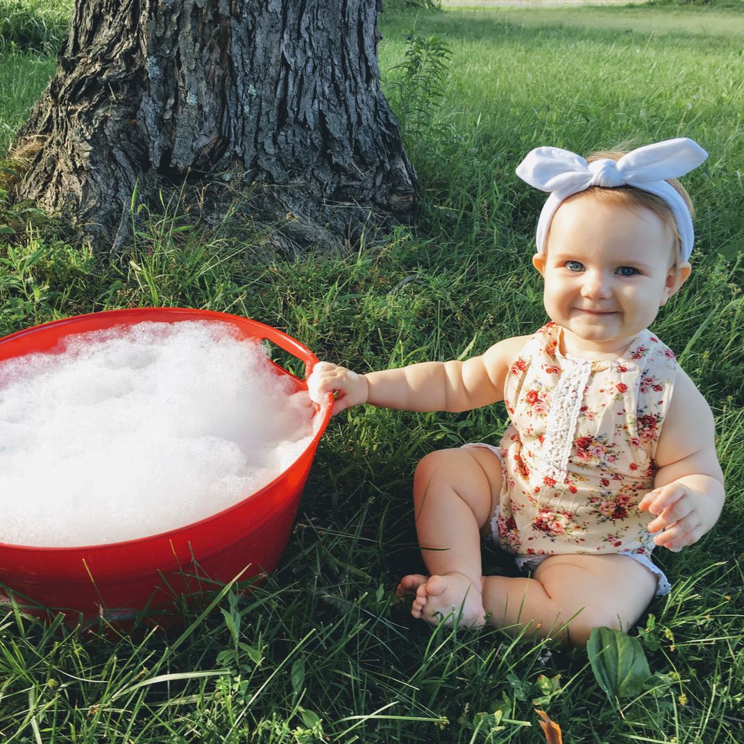 Baby & Bubbles | Smithsonian Photo Contest | Smithsonian Magazine