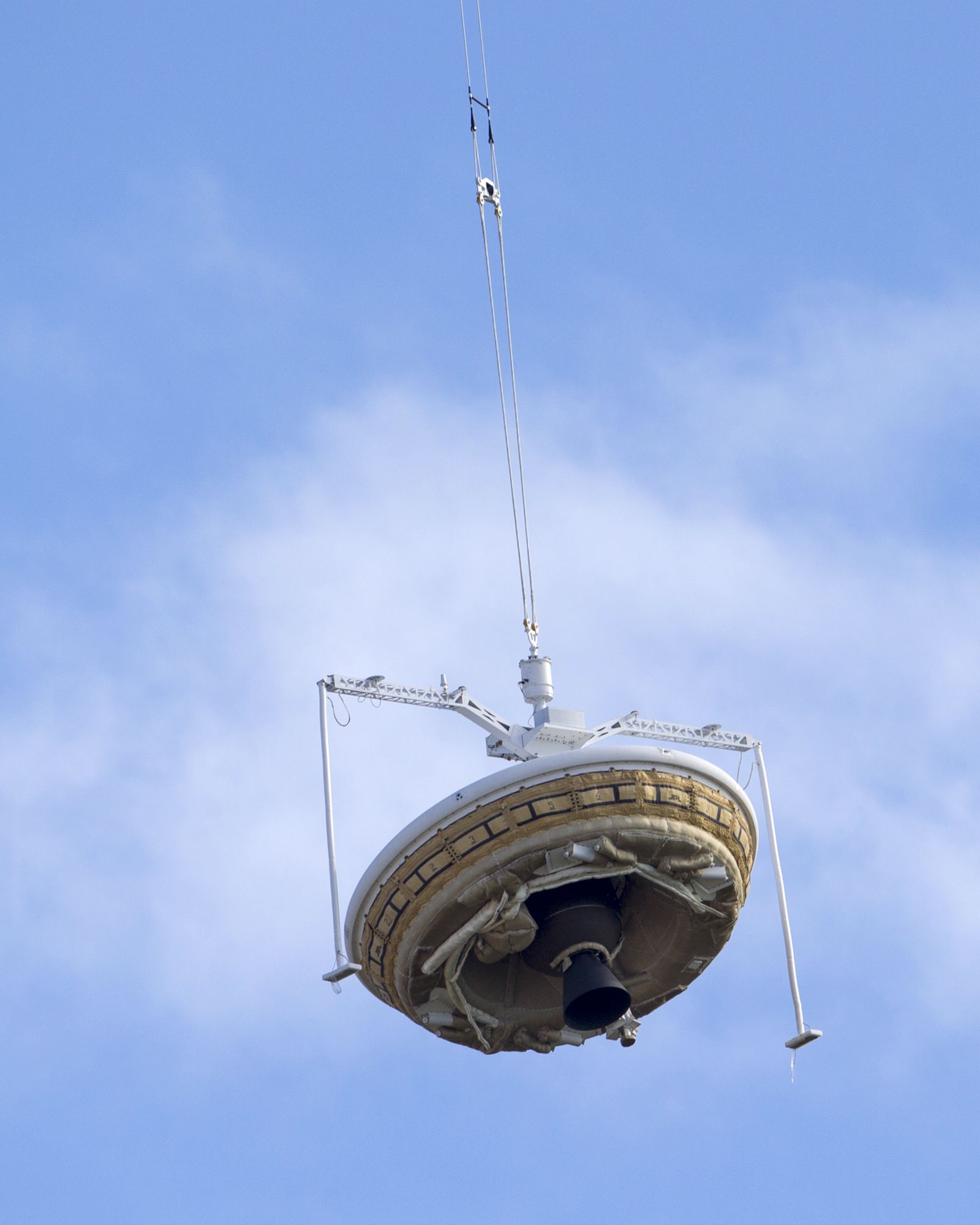 Watch Video From NASA’s "Flying Saucer" Test | Smithsonian