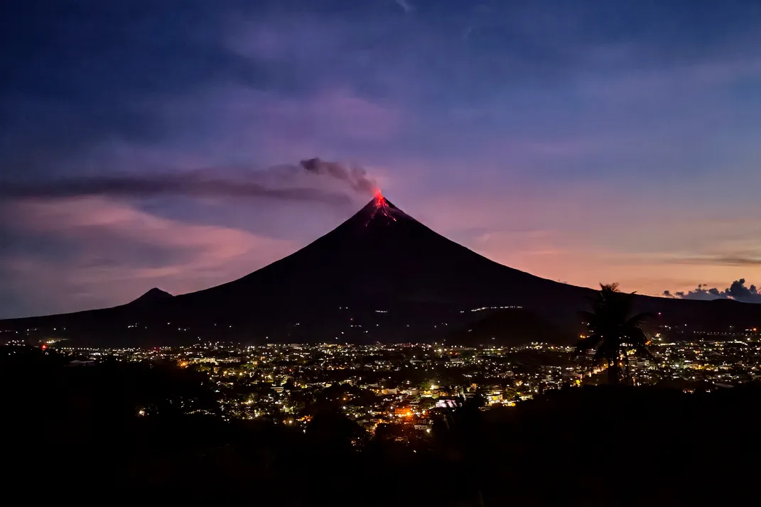 Mt. Mayon Volcano Spewing Lava | Smithsonian Photo Contest ...