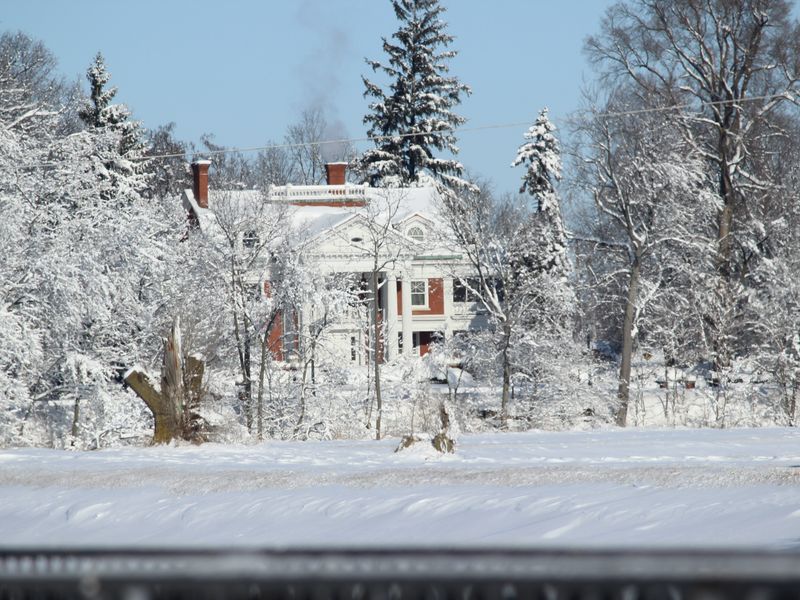 Frozen Mansion | Smithsonian Photo Contest | Smithsonian Magazine