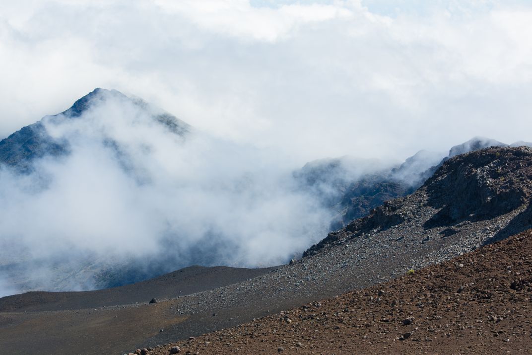 View from 10,000 Feet on Haleakalā Volcano | Smithsonian Photo Contest ...