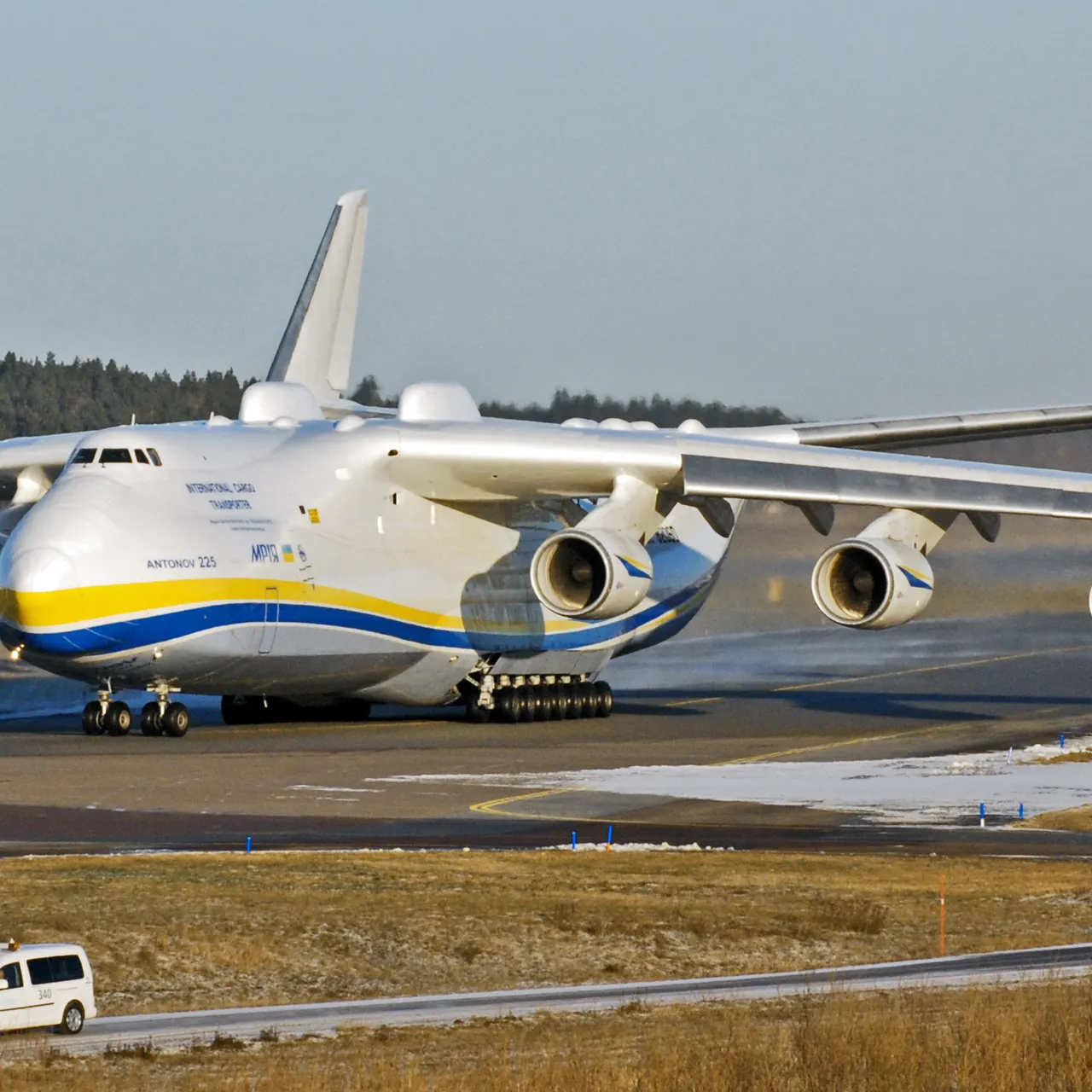 biggest russian plane