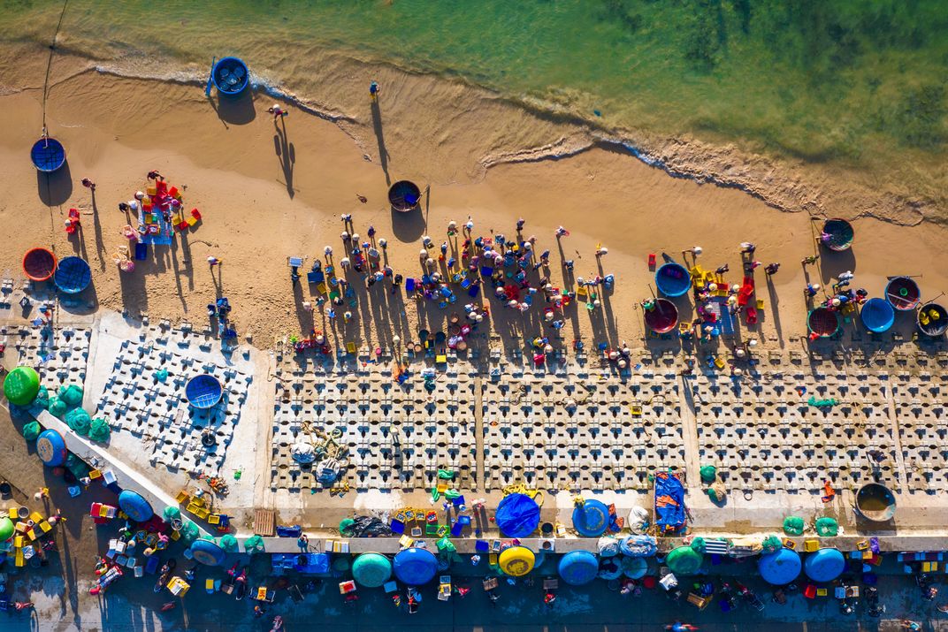 SMALL FISH MARKET | Smithsonian Photo Contest | Smithsonian Magazine