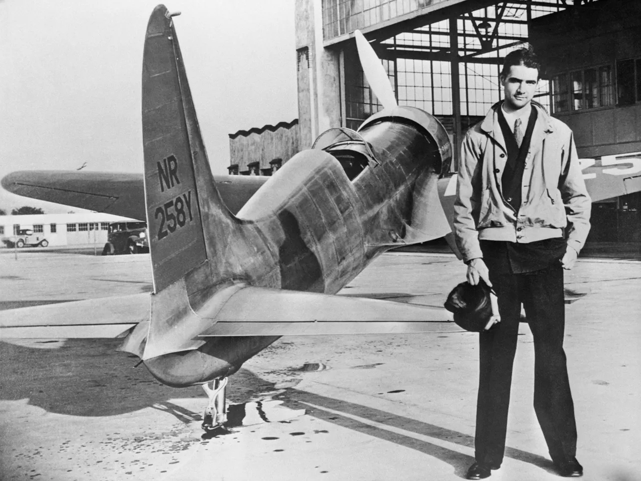 Howard Hughes Hercules First Flight