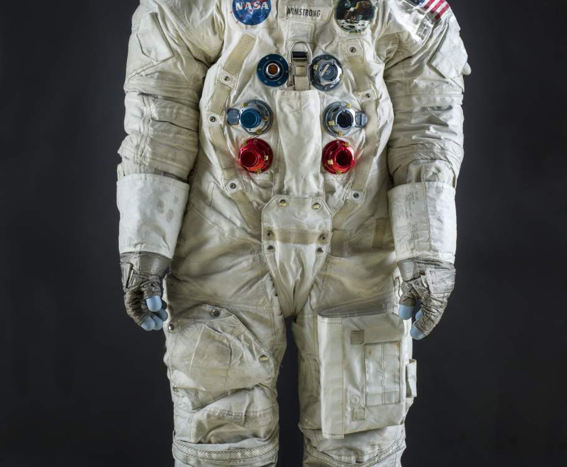 Neil Armstrong’s Restored Spacesuit Put Back on Display at the ...