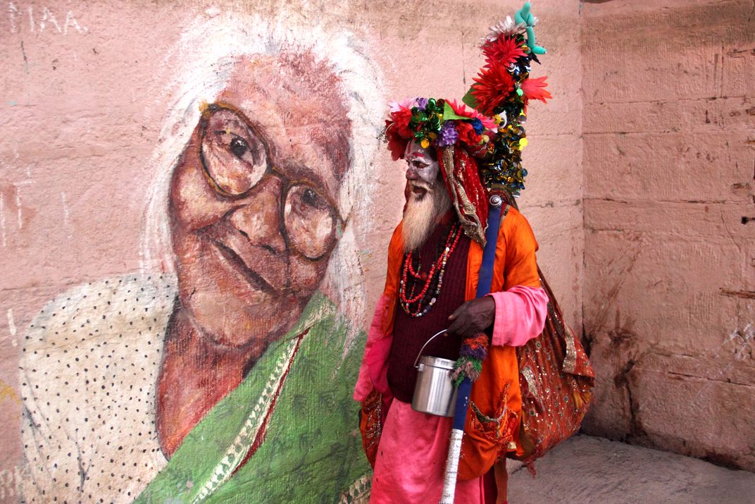 A Funny Pedestrian | Smithsonian Photo Contest | Smithsonian Magazine