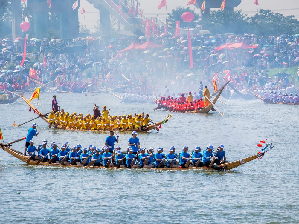 row a dragon boat | Smithsonian Photo Contest | Smithsonian Magazine