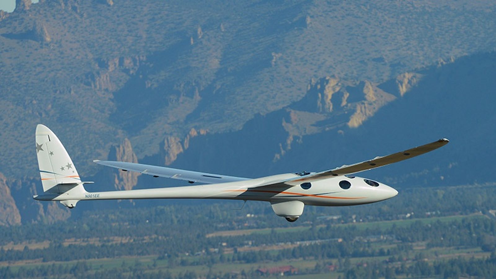A High-Flying Glider Takes Its First Baby Step