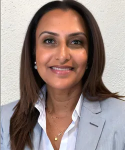 Neeti Bathala | Smithsonian Journeys Expert | Smithsonian Journeys