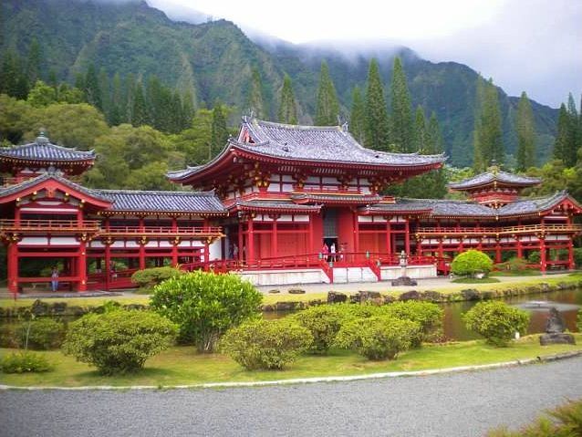 Visiting the Byodo Temple in Hawaii. | Smithsonian Photo Contest ...