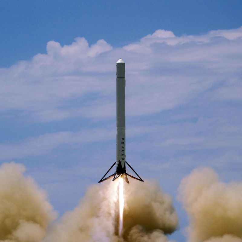 Falcon 9 R