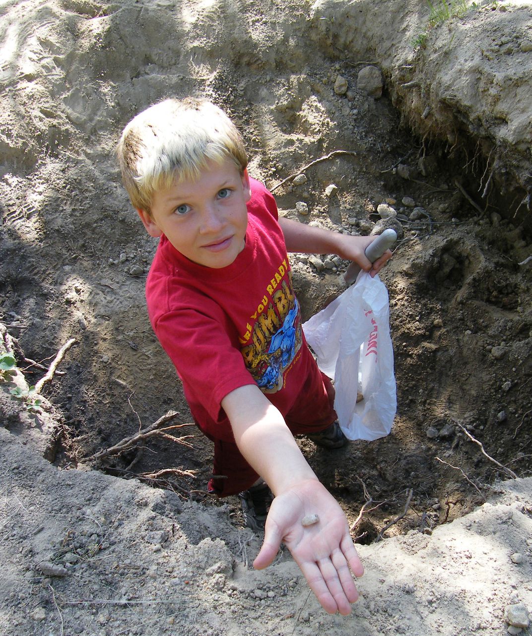 Digging quartz crystals in Montana | Smithsonian Photo Contest ...