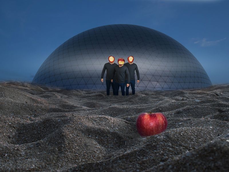 An apple man | Smithsonian Photo Contest | Smithsonian Magazine