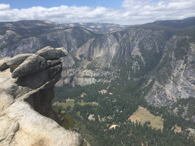 Yosemite Cliff | Smithsonian Photo Contest | Smithsonian Magazine