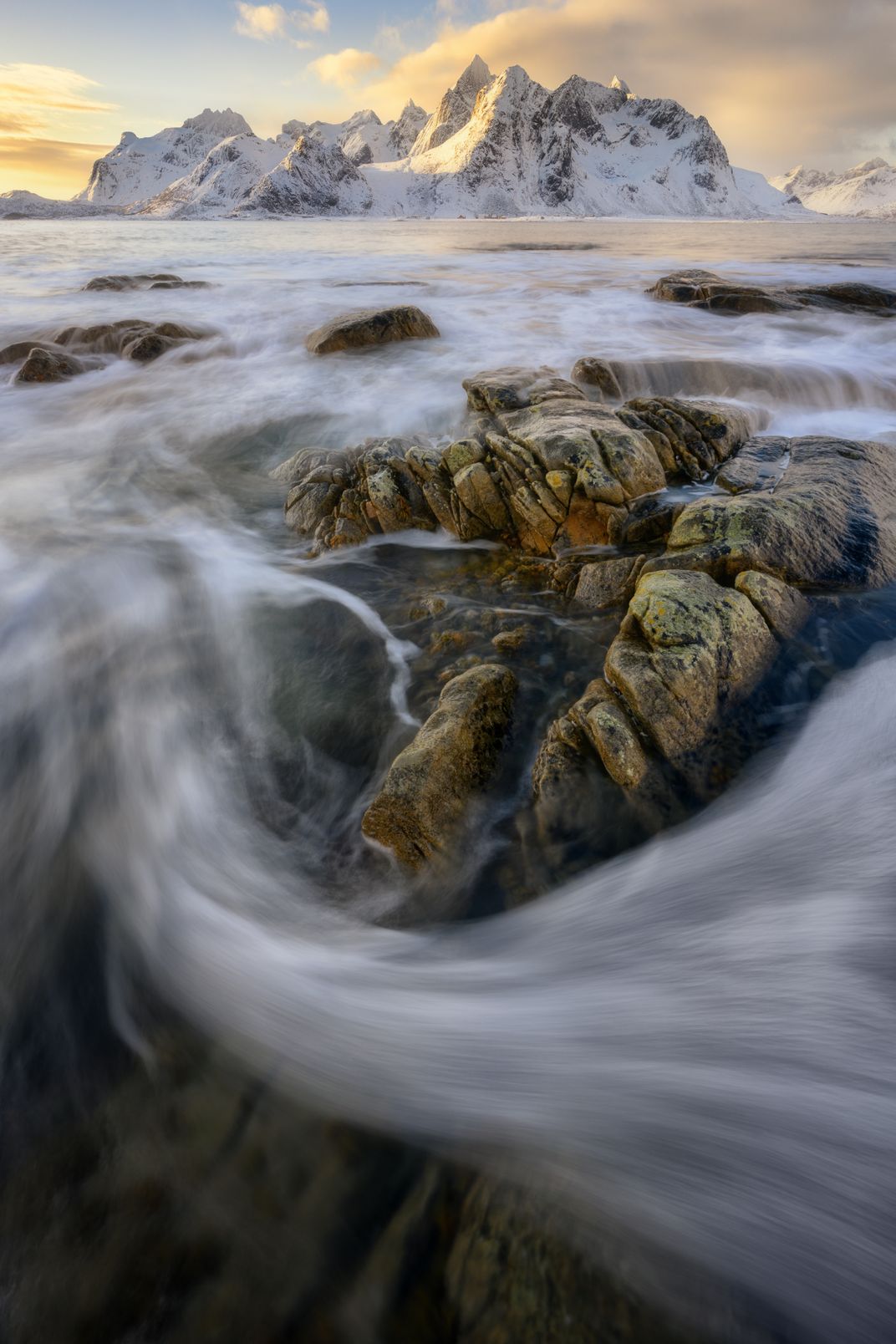 The Wave | Smithsonian Photo Contest | Smithsonian Magazine
