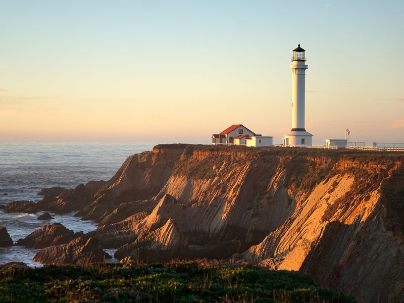Point Arena Lighthouse | Smithsonian Photo Contest | Smithsonian Magazine
