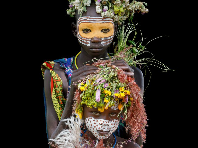 Mother and child from the Suri Tribe | Smithsonian Photo Contest ...