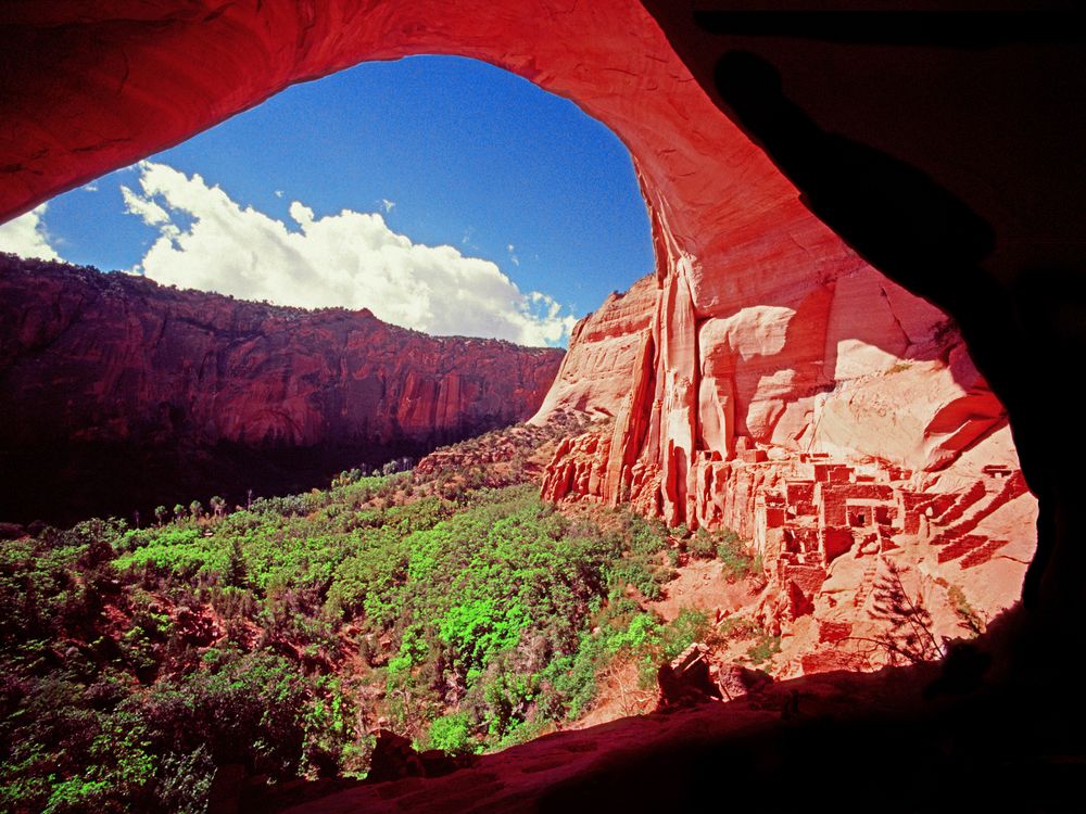 Betatakin ruins at Navajo National Monument. | Smithsonian Photo ...