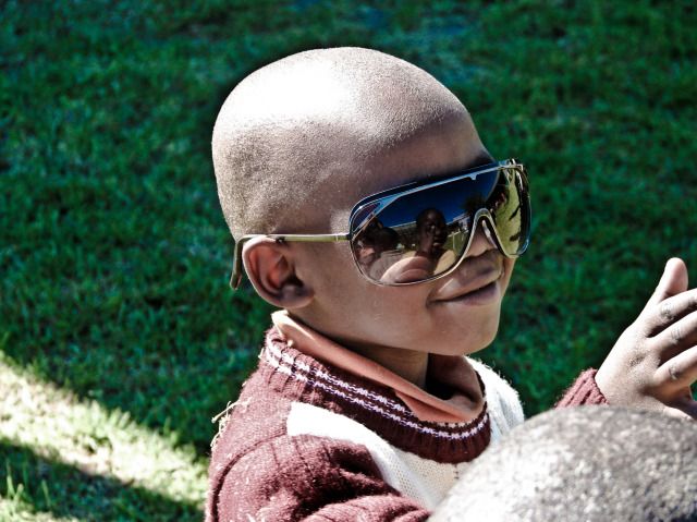 Playful slap to the face. | Smithsonian Photo Contest | Smithsonian ...