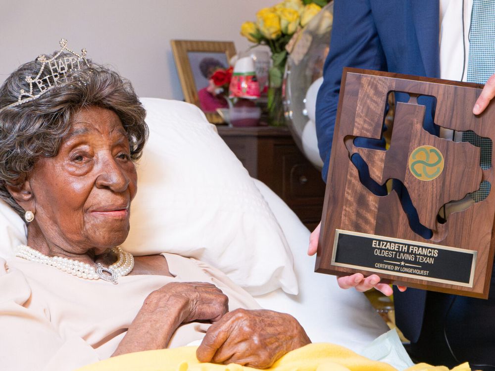 America's Oldest Living Person, Elizabeth Francis, Dies at 115. She Was ...