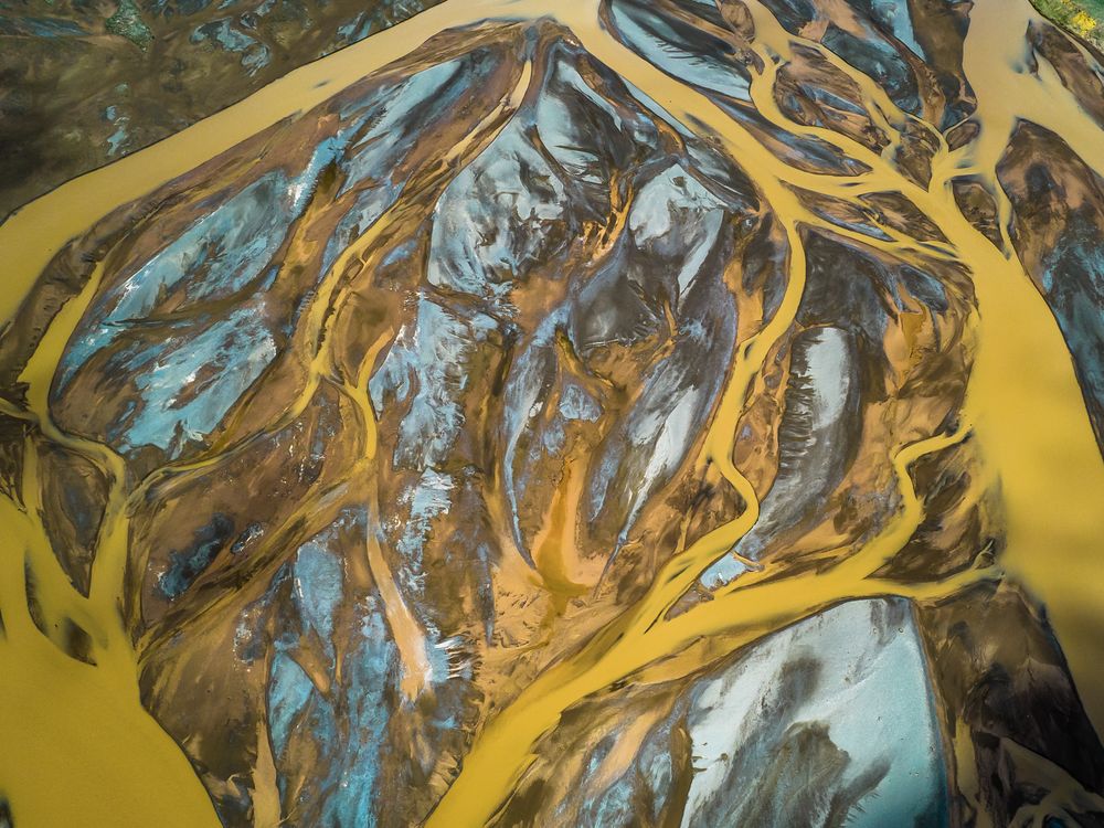 Riverbed in the Morning | Smithsonian Photo Contest | Smithsonian Magazine