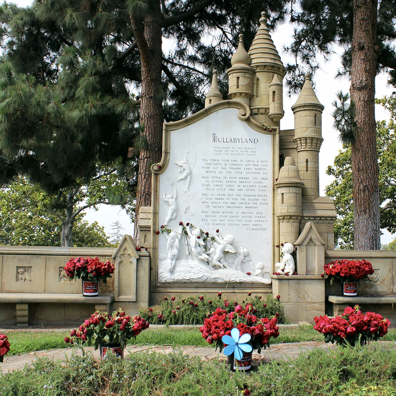 Fabelhafte Forest Lawn Memorial Park Bestattungen Fotos