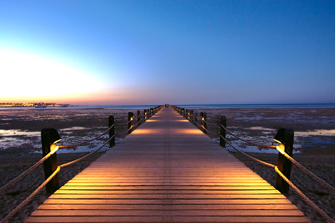 Bridge into the sea | Smithsonian Photo Contest | Smithsonian Magazine