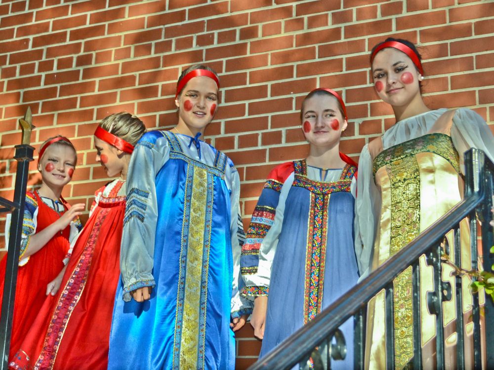 Going to Russian Bazaar | Smithsonian Photo Contest | Smithsonian Magazine