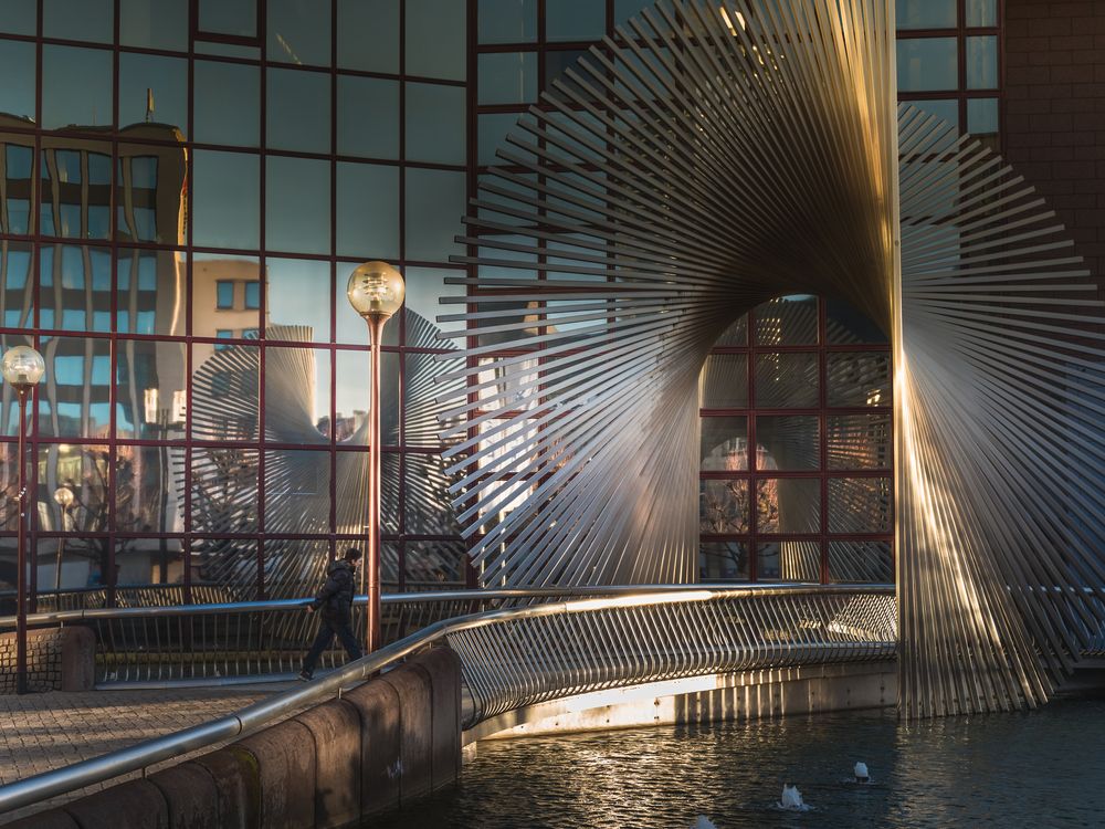 Golden Gateway: Golden light on "The World" | Smithsonian Photo Contest ...