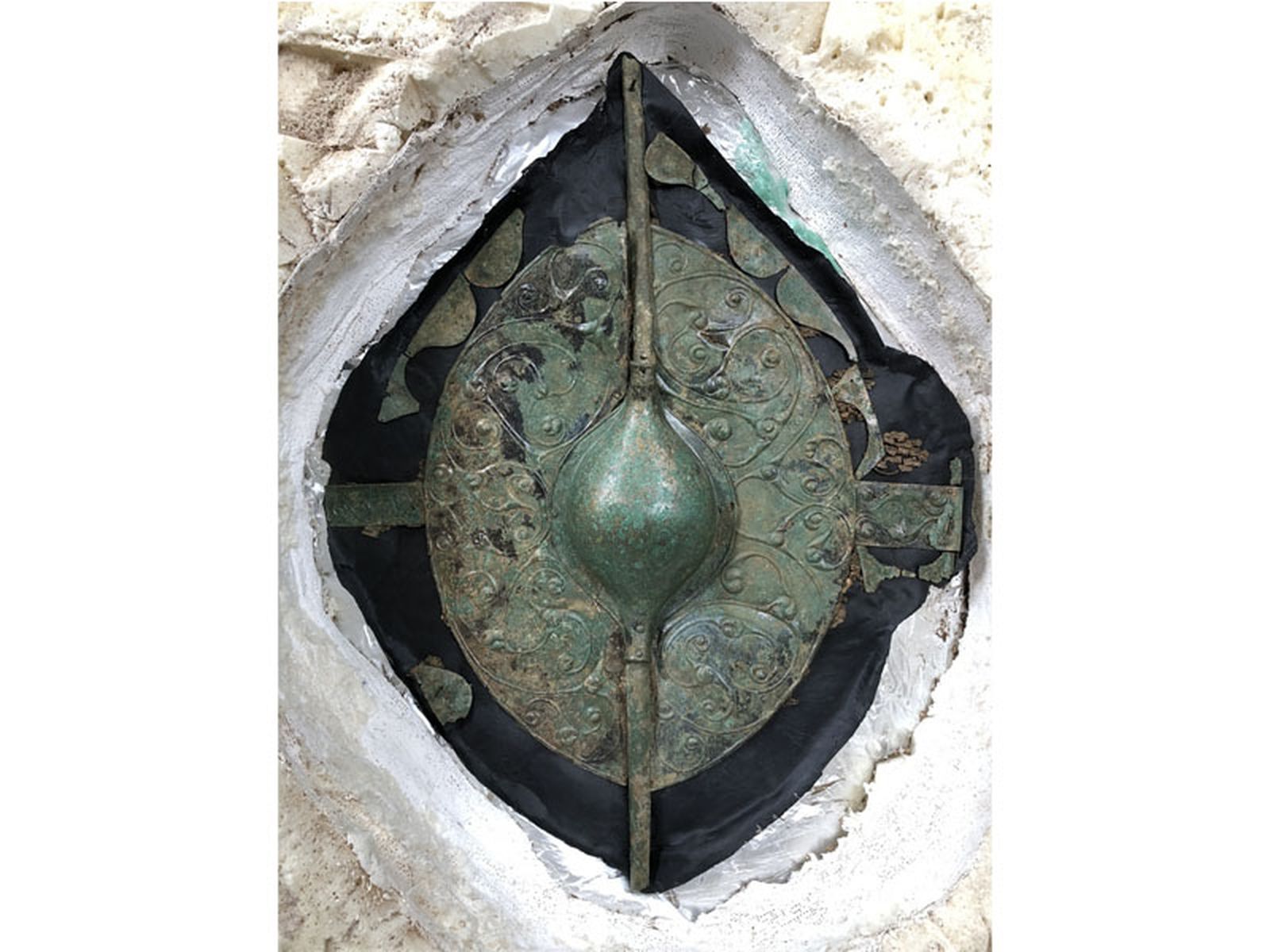 Archaeologists Unearth Celtic Warrior Grave Complete With Chariot ...