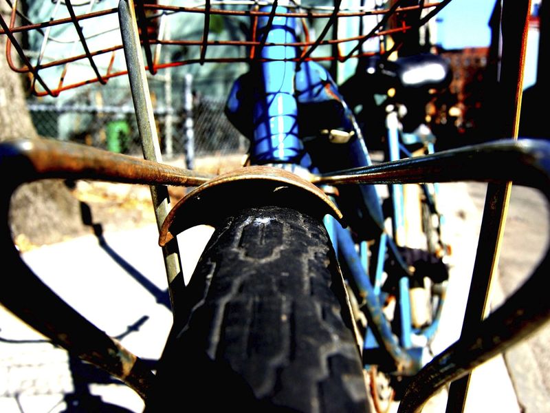 old rusted bike in NYC | Smithsonian Photo Contest | Smithsonian Magazine