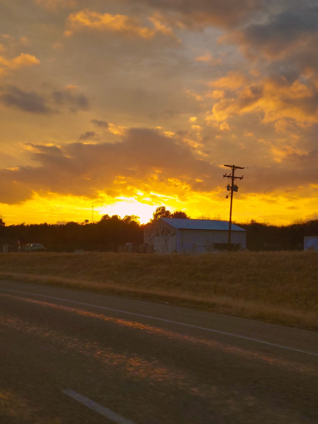 Country sunset | Smithsonian Photo Contest | Smithsonian Magazine