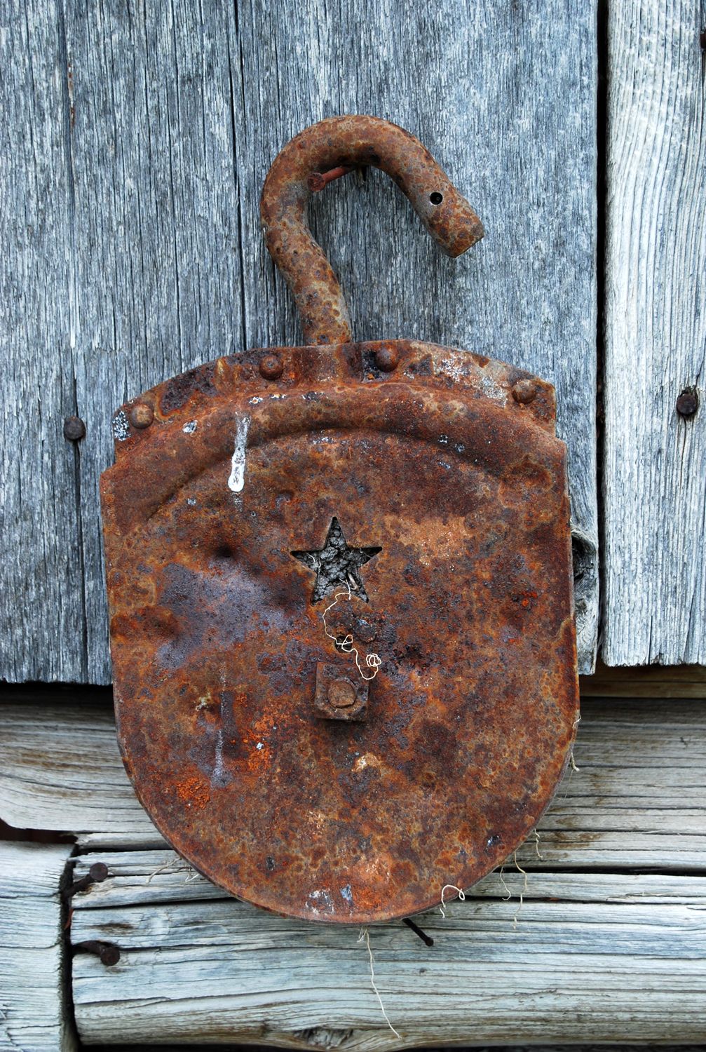 A rusty lock on the side of an old barn. | Smithsonian Photo Contest ...