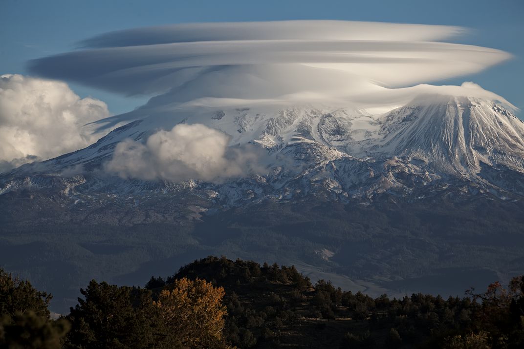 The Lenticular Clouds of Mount Shasta | Smithsonian Photo Contest ...