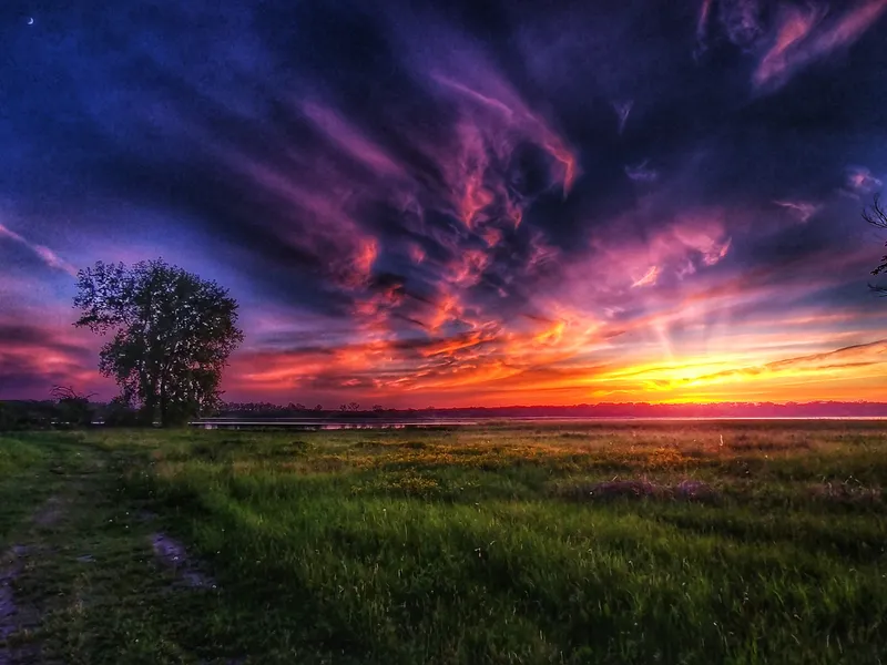 Prairie sunset | Smithsonian Photo Contest | Smithsonian Magazine