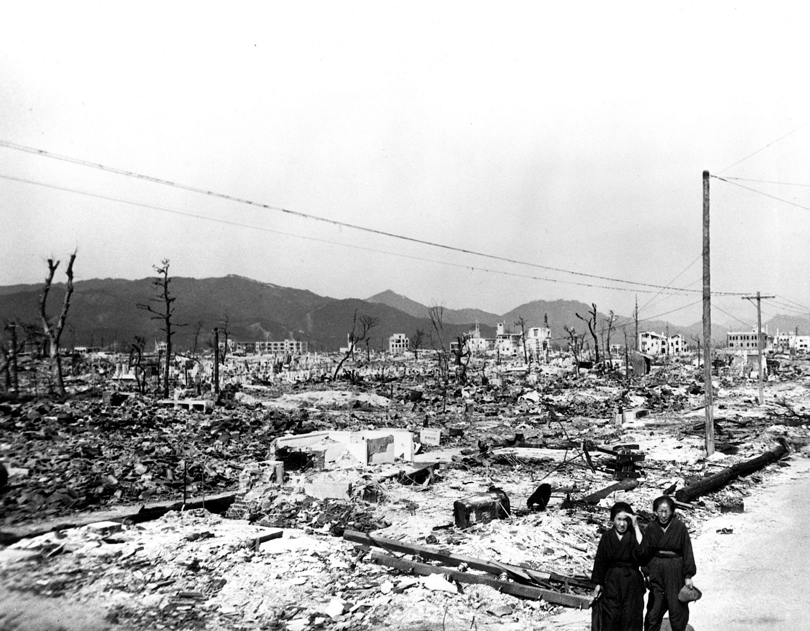 Nobel Peace Prize Goes to Japanese Atomic Bomb Survivors Who Fight for ...