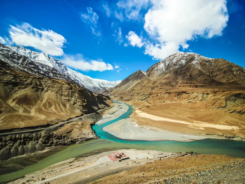 Zanskar Valley - Confluence of Indus and Zanskar | Smithsonian Photo ...