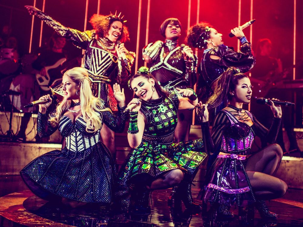 The Six Wives of Henry VIII Are Coming to Broadway