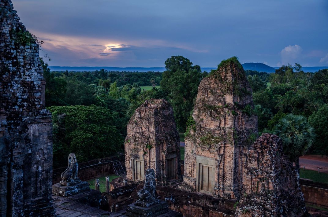 Pre Rup temple was constructed by the Khmer Empire during the Angkorian ...