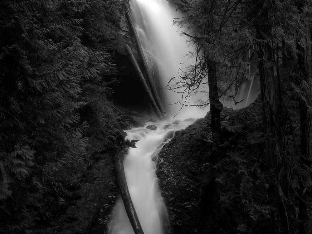 Murhut Falls in Olympic National Park | Smithsonian Photo Contest ...
