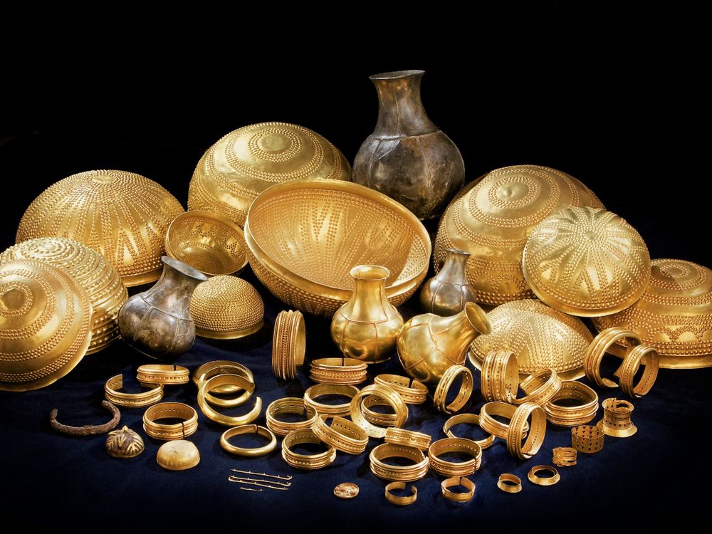 Ancient Gold Treasures Gold Treasure Coins Go On Market Numismatic