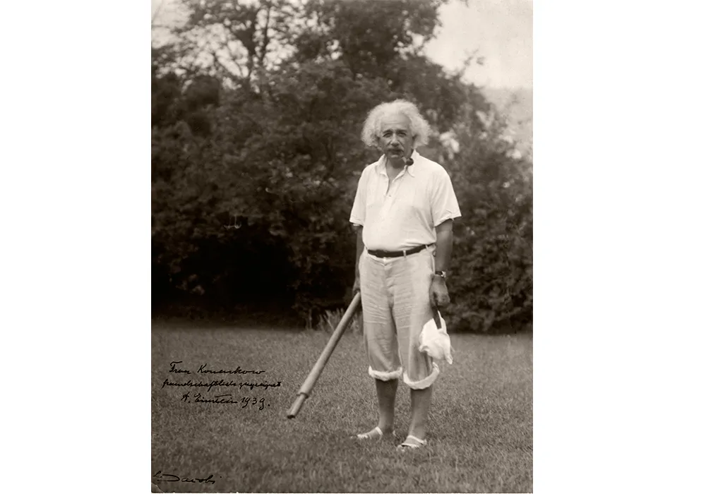 albert einstein smoke