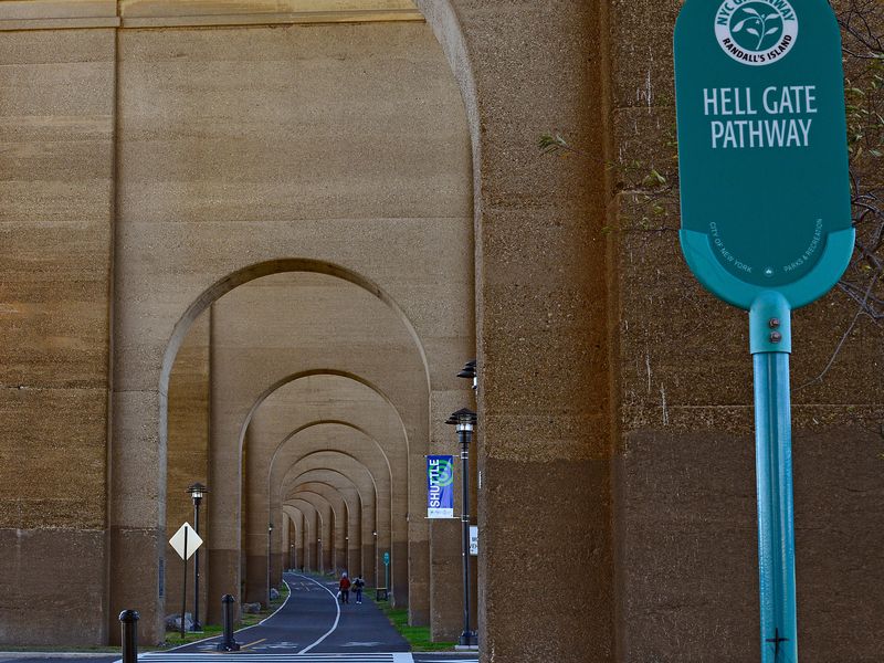 Hell Gate Pathway | Smithsonian Photo Contest | Smithsonian Magazine