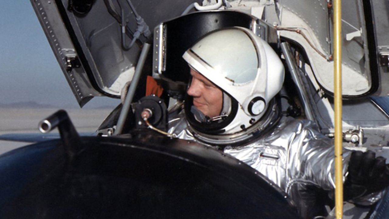 Neil Armstrong Moon Landing 82