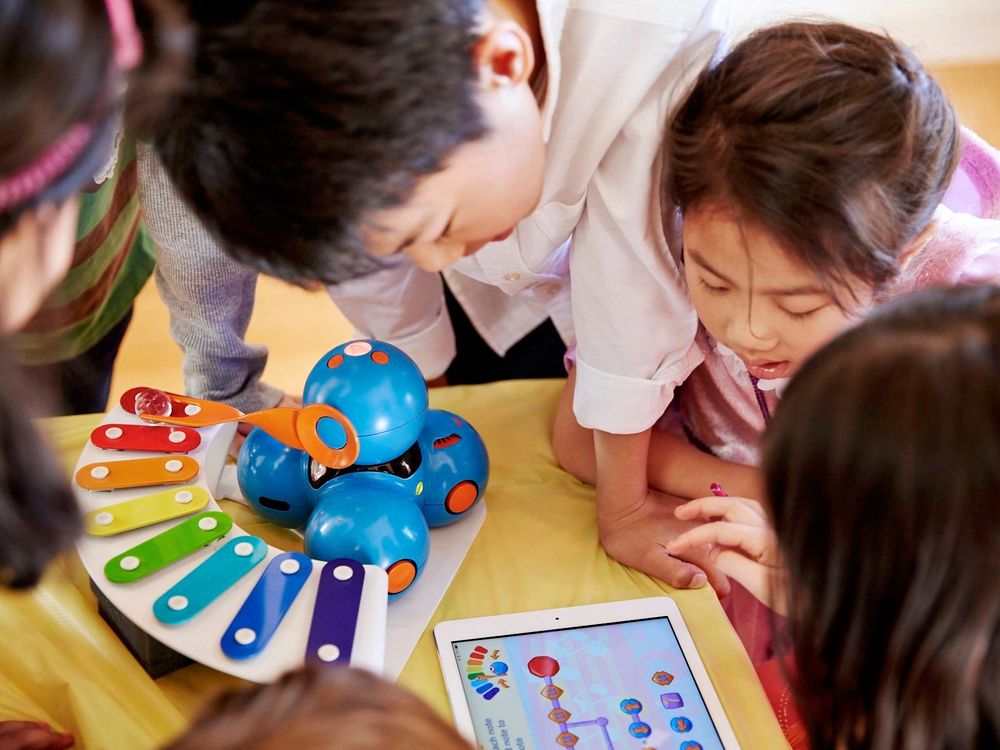 These Adorable Robot Toys Teach Kids How to Code