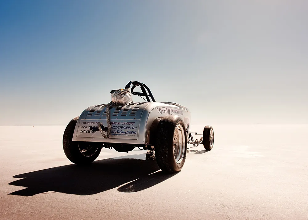 The Beautiful, Streamlined Cars That Set the World’s First Land Speed ...