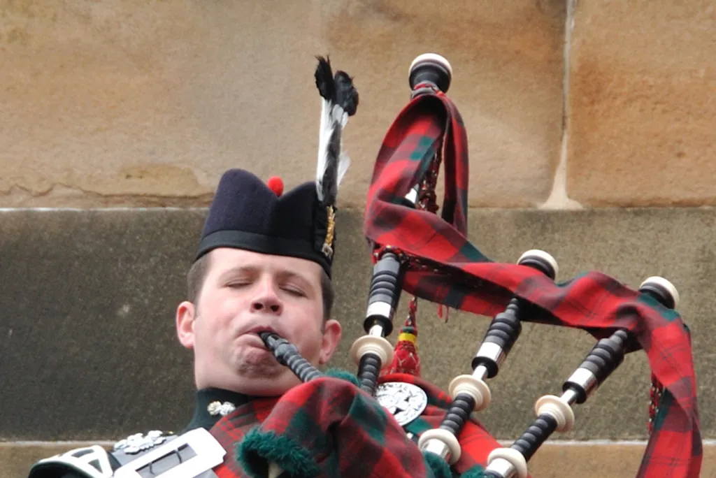 bagpipes player often