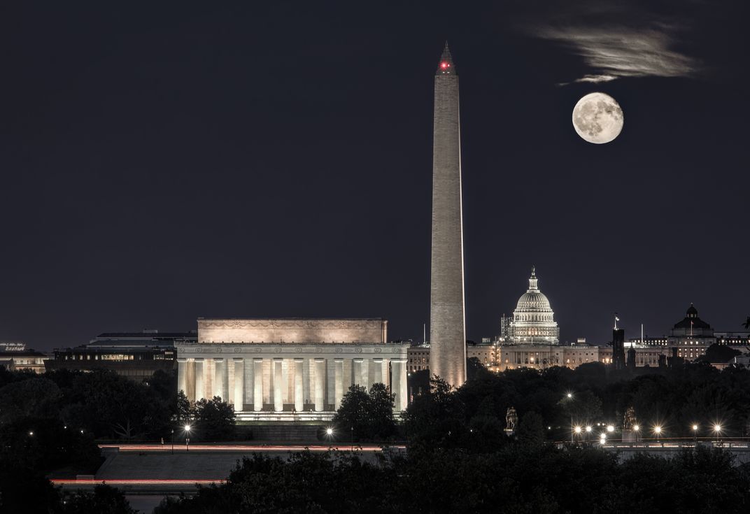 Monumental Moon | Smithsonian Photo Contest | Smithsonian Magazine