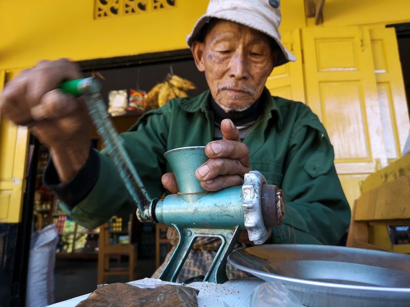 The old Man working | Smithsonian Photo Contest | Smithsonian Magazine